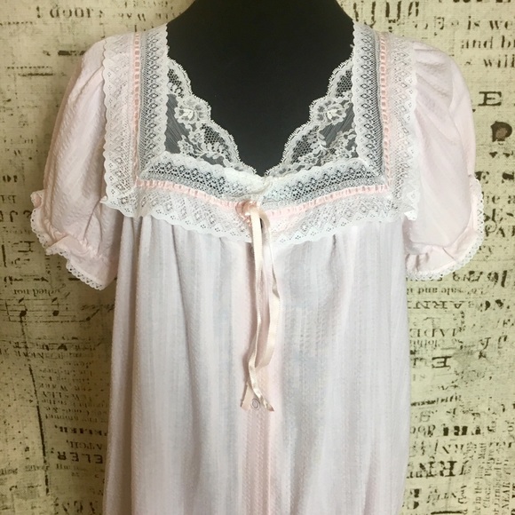 Beth Michaels | Intimates & Sleepwear | Beth Michaels Pink Lace Ribbon ...